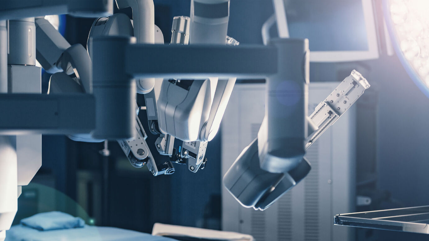 Cleveland Clinic Abu Dhabi conducts UAE’s first robot-assisted kidney ...