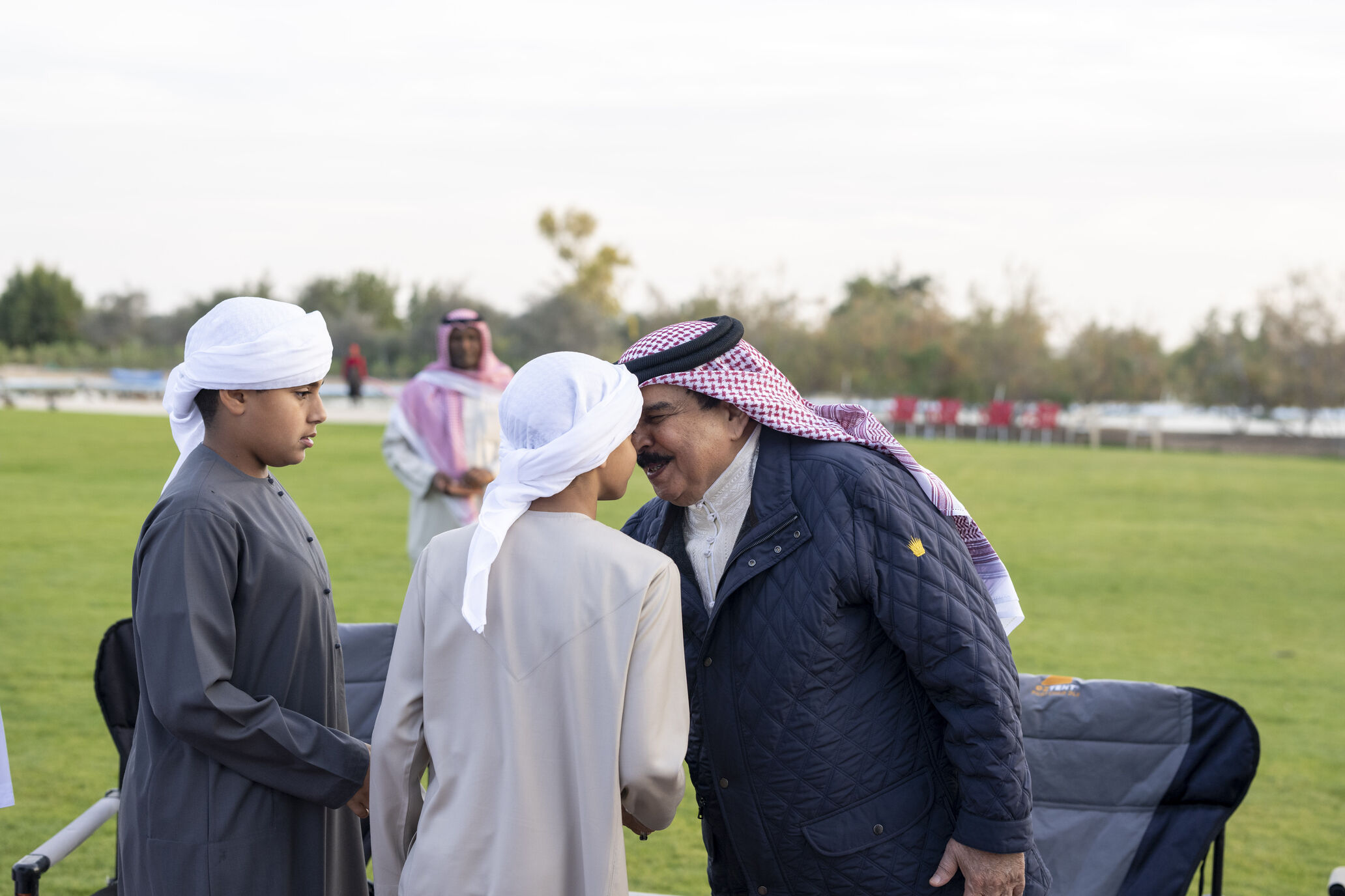 King of Bahrain receives Crown Prince of Abu Dhabi in Manama