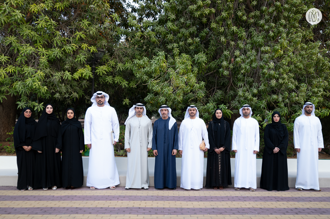 Hazza bin Zayed receives delegation from Emirates Center for Strategic ...