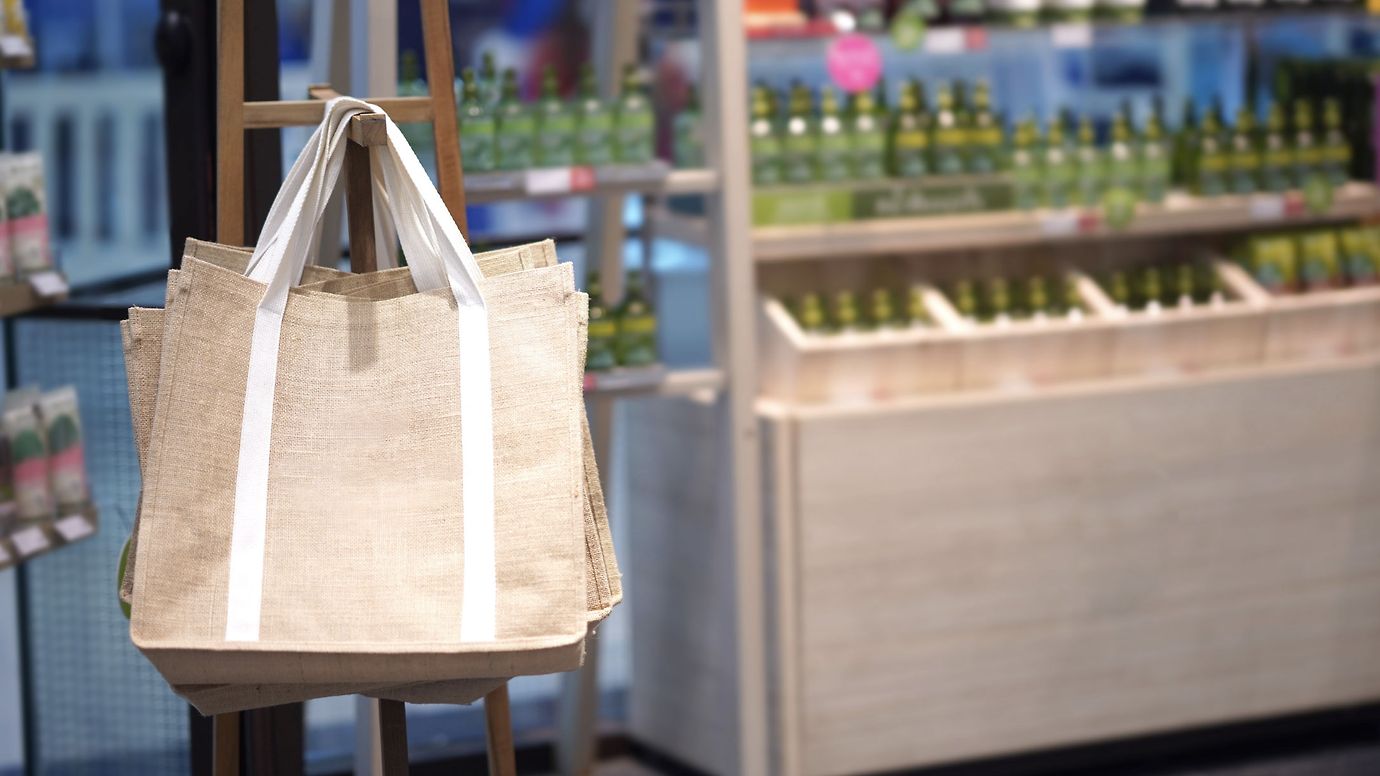 Environment Agency – Abu Dhabi’s Single-Use Plastic Policy results in ...