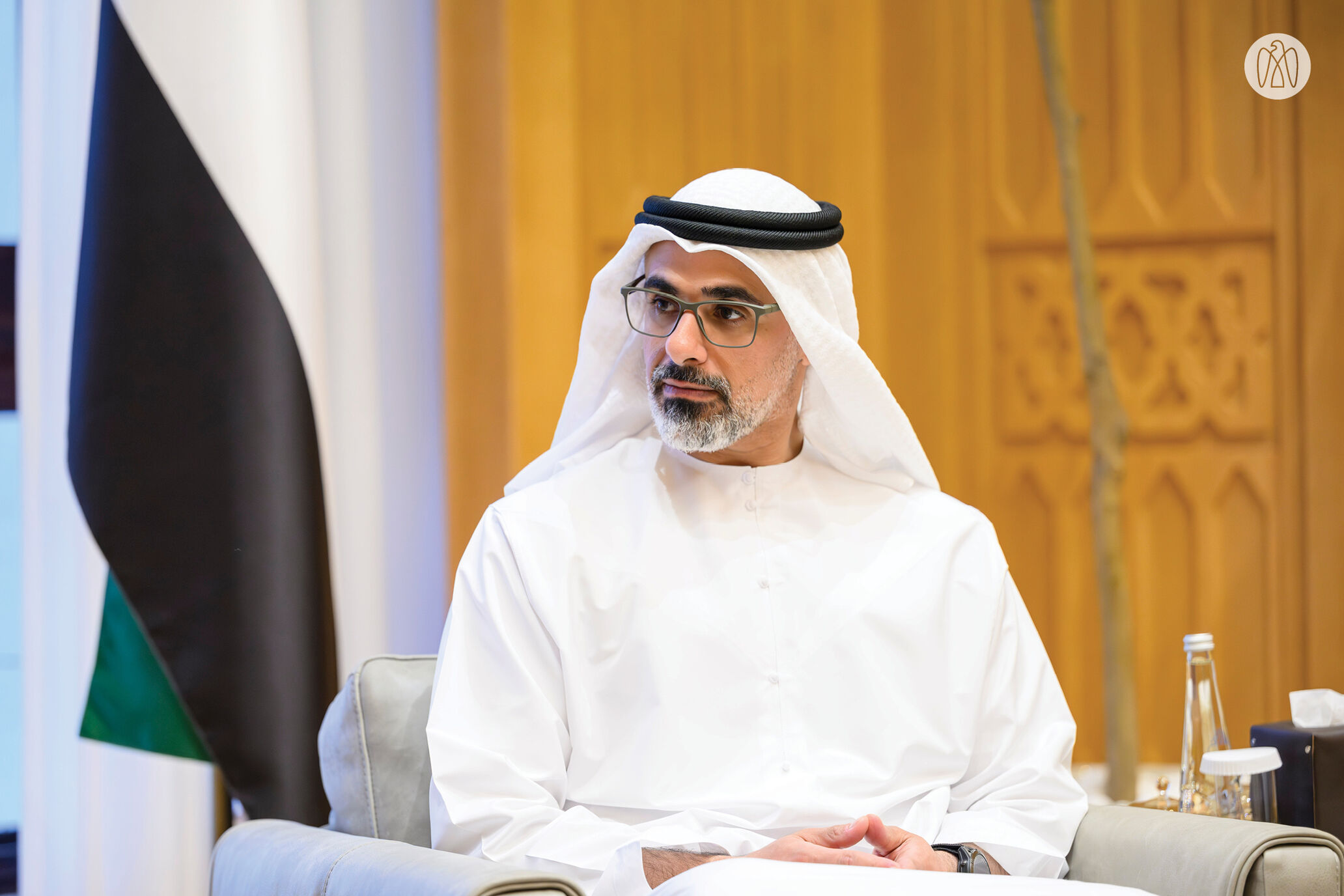 Khaled bin Mohamed bin Zayed meets with Prime Minister of Singapore