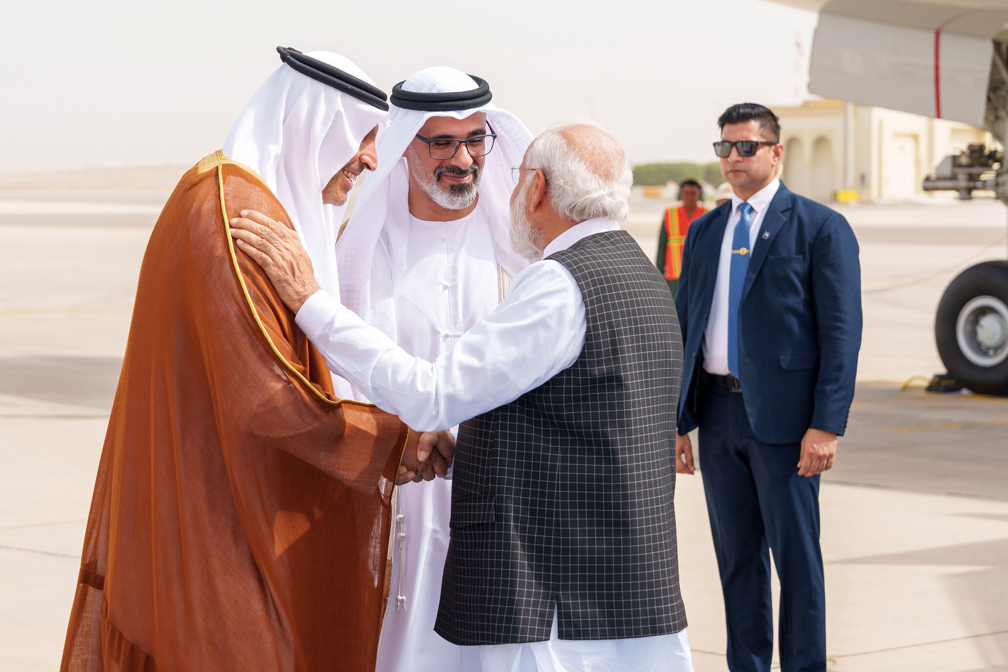 Crown Prince of Abu Dhabi received Prime Minister of India at the start of official visit to the UAE