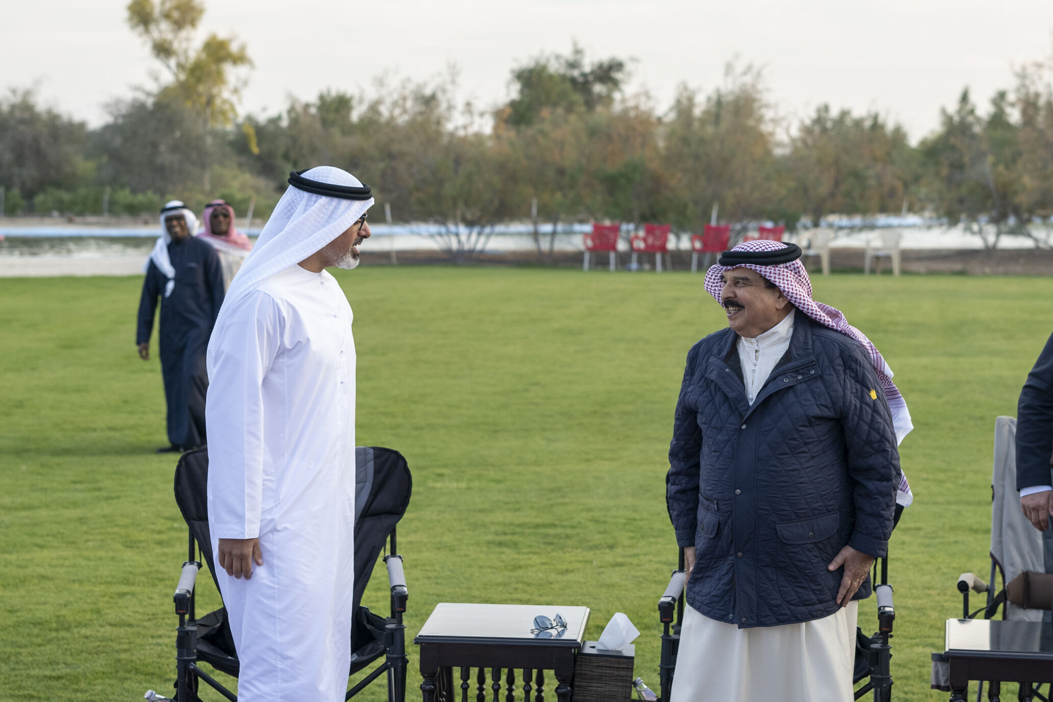 King of Bahrain receives Crown Prince of Abu Dhabi in Manama