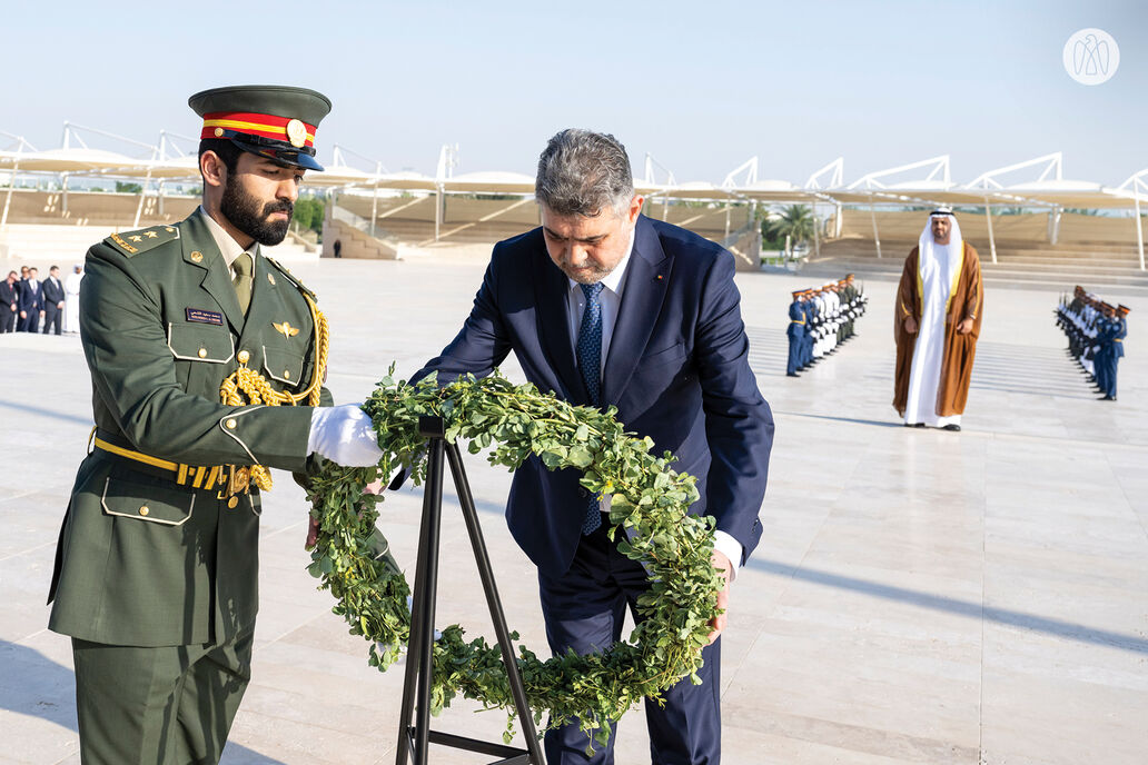 Theyab bin Mohamed bin Zayed receives Prime Minister of Romania at ...