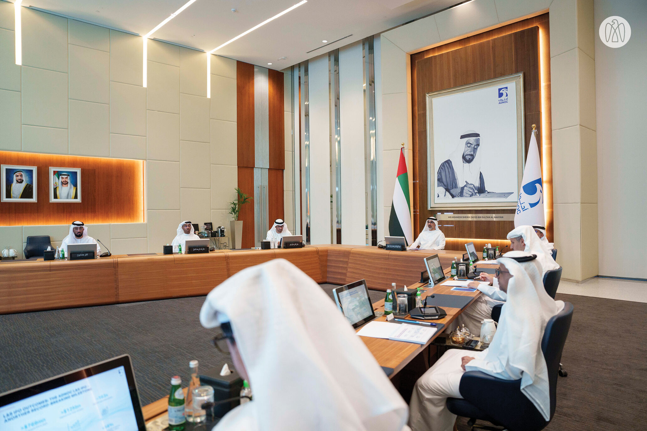 Khaled bin Mohamed bin Zayed chairs meeting of Executive Committee of ...