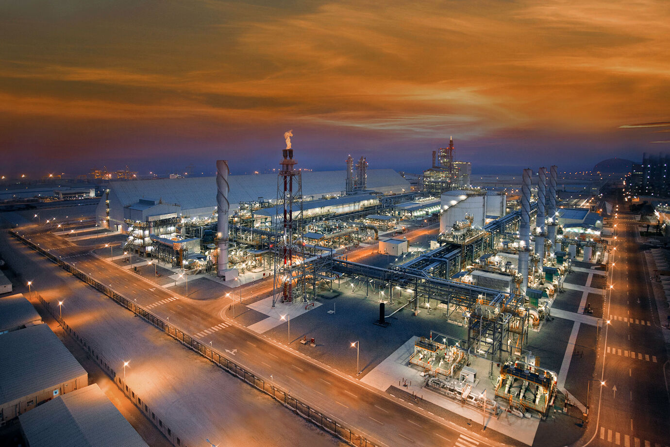 ADNOC to Build World-Scale Blue Ammonia Project