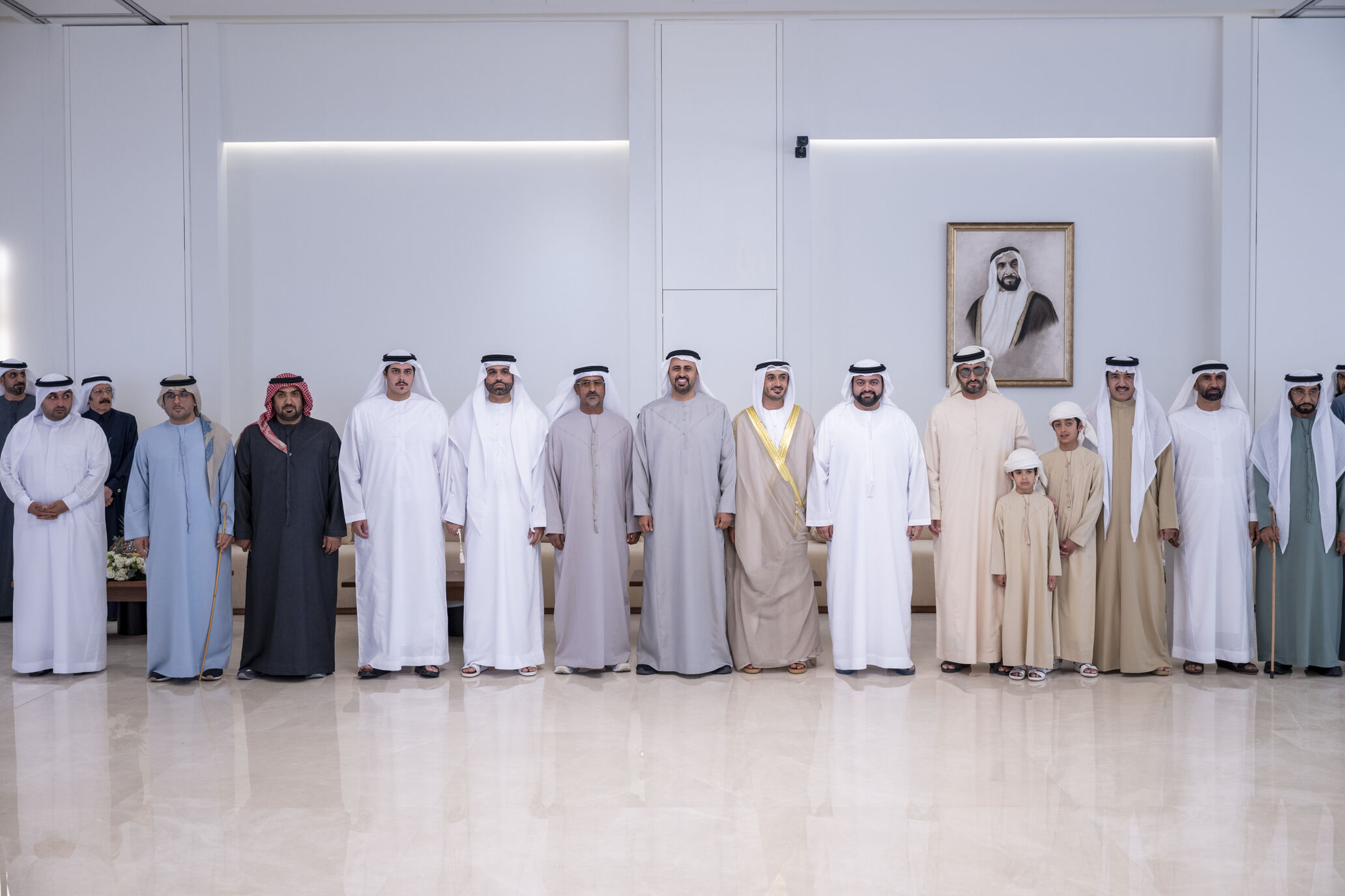 Theyab bin Mohamed bin Zayed attends Tahnoun Saeed Al Ketbi wedding ...
