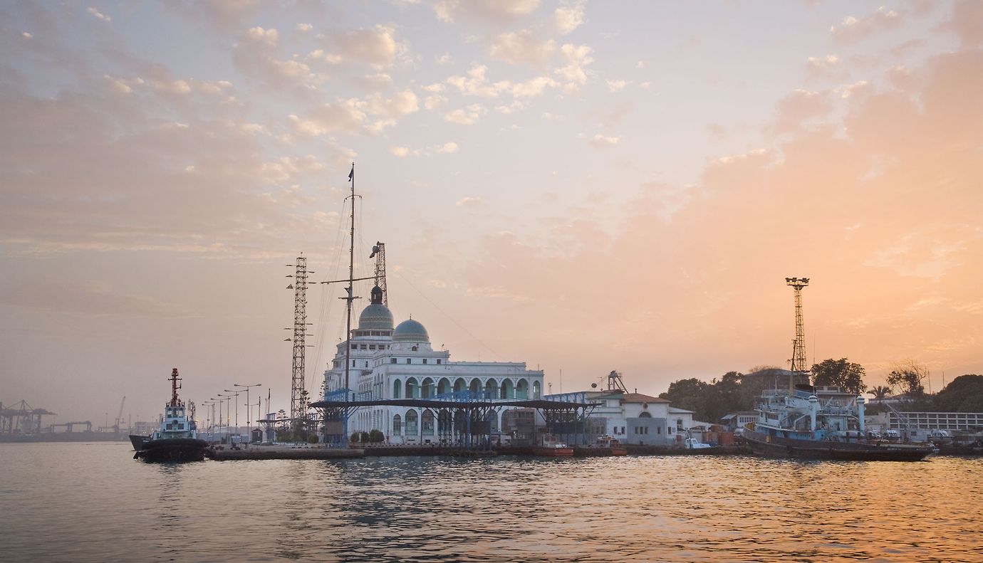 AD Ports Group signs 30-year agreement to develop and operate Safaga ...