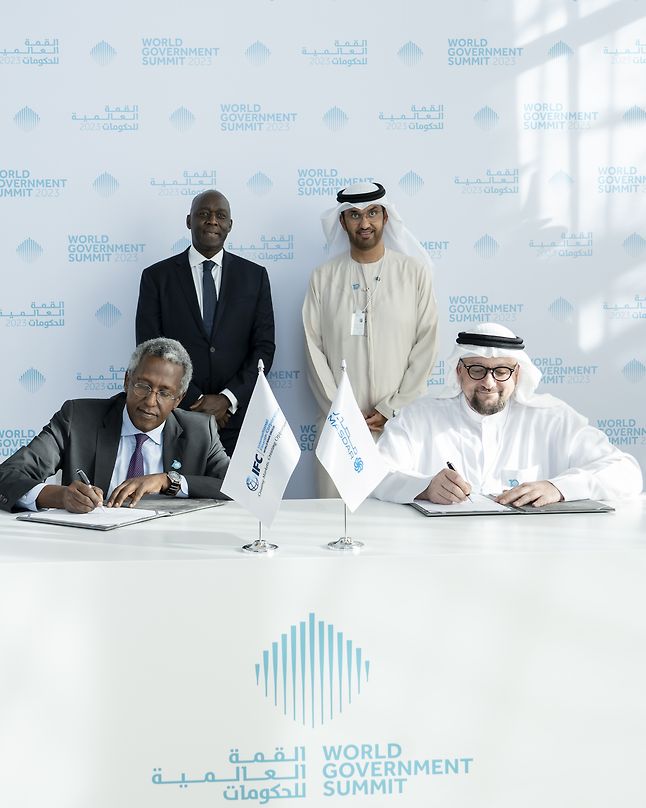 Oracle Boosts Investment in Abu Dhabi with Innovation Hub Dedicated to ...