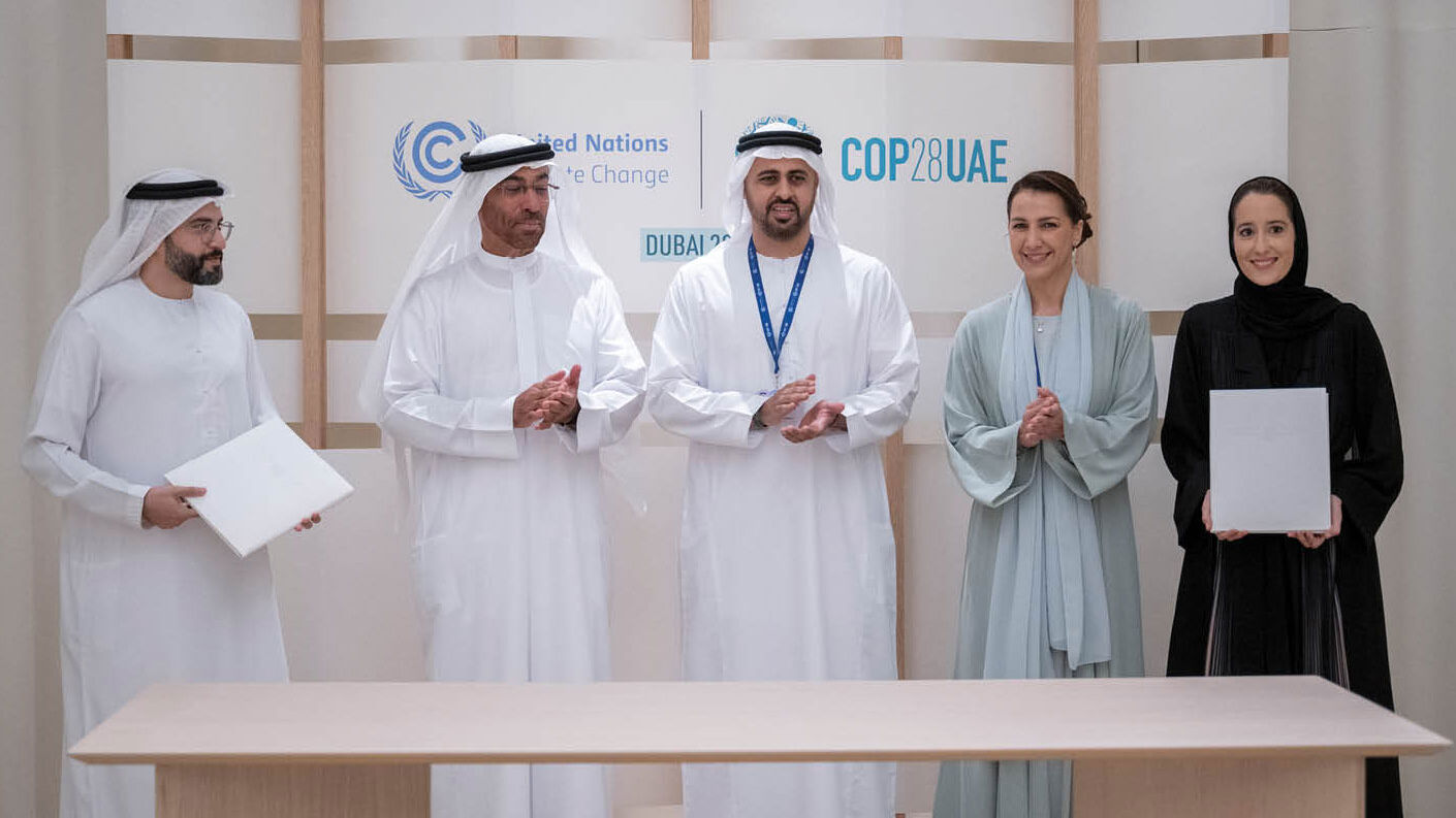 Theyab bin Mohamed bin Zayed witnesses signing of strategic ...