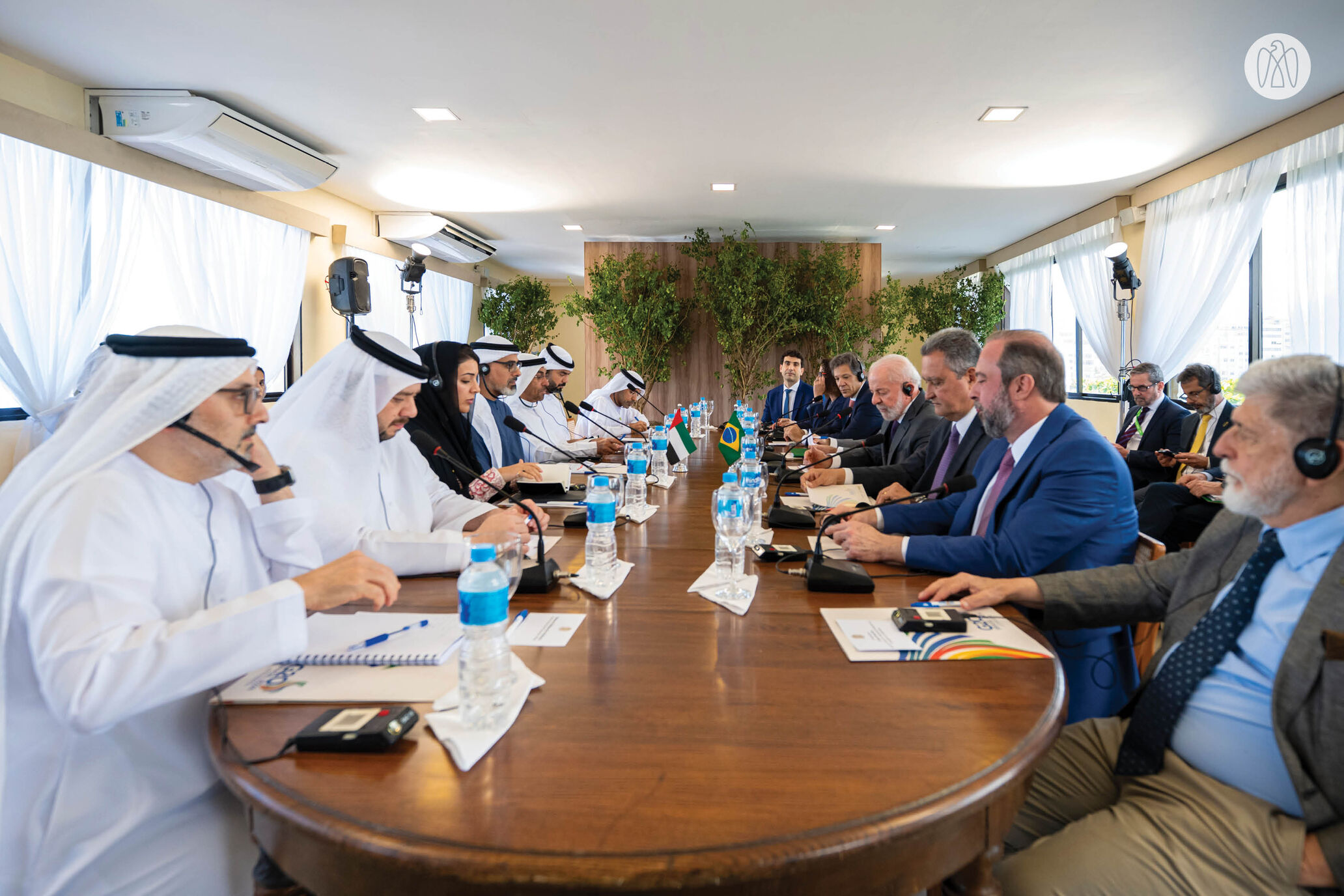 Crown Prince of Abu Dhabi holds official talks with President of Brazil