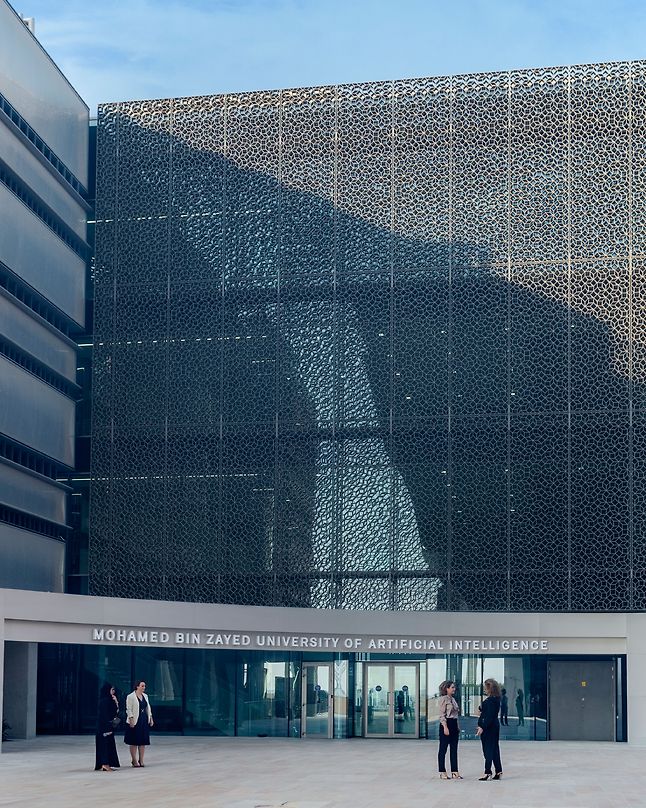 Mohamed Bin Zayed University of Artificial Intelligence (MBZUAI)