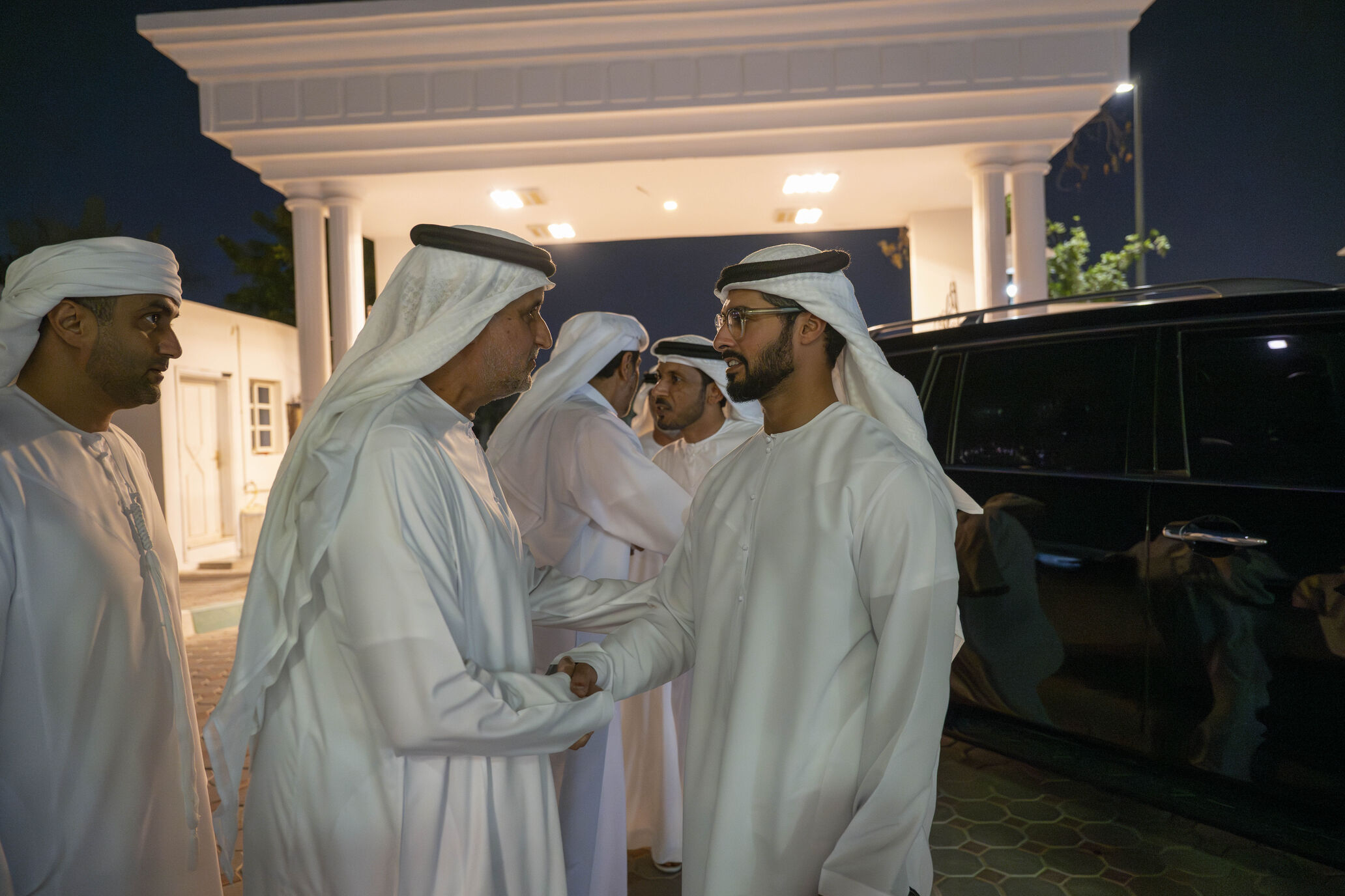 Zayed bin Hamdan bin Zayed offers condolences on the passing of Shamma ...