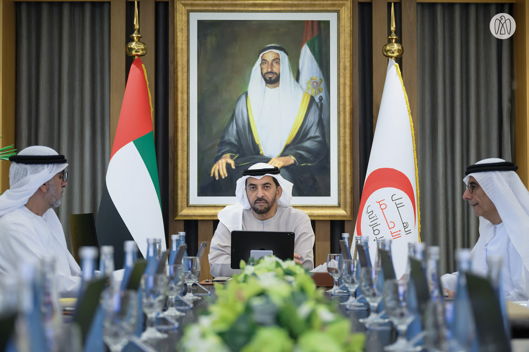 Hamdan bin Zayed chairs Emirates Red Crescent board meeting