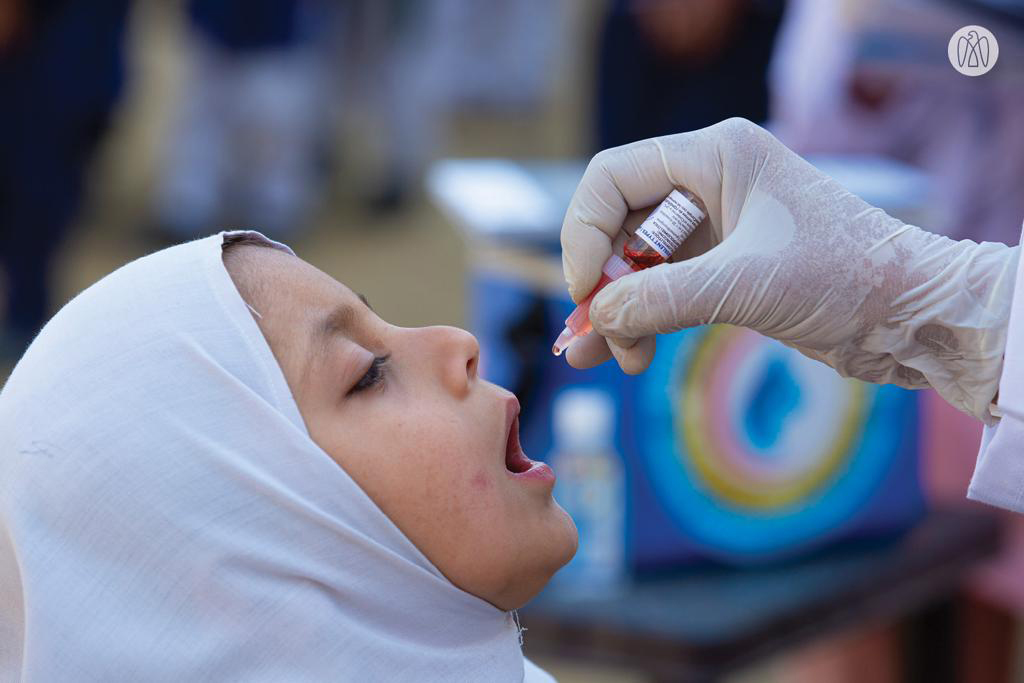 Theyab bin Mohamed bin Zayed meets Emirates Polio Campaign members to ...