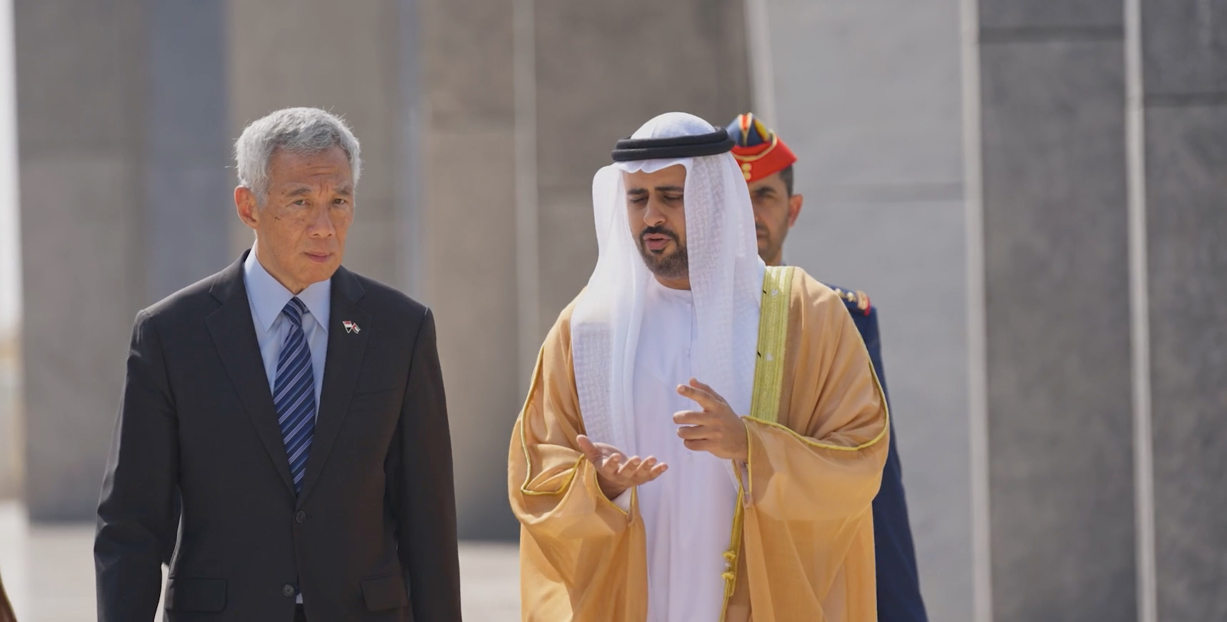 Theyab bin Mohamed bin Zayed receives Singapore Prime Minister at Wahat ...