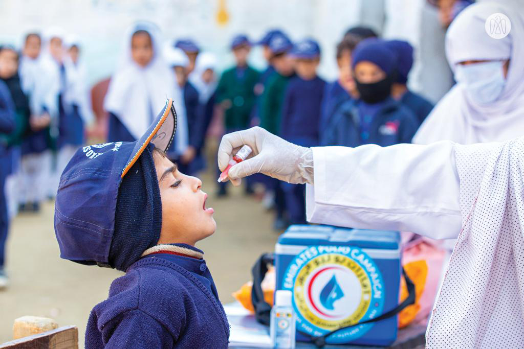 Theyab bin Mohamed bin Zayed meets Emirates Polio Campaign members to ...